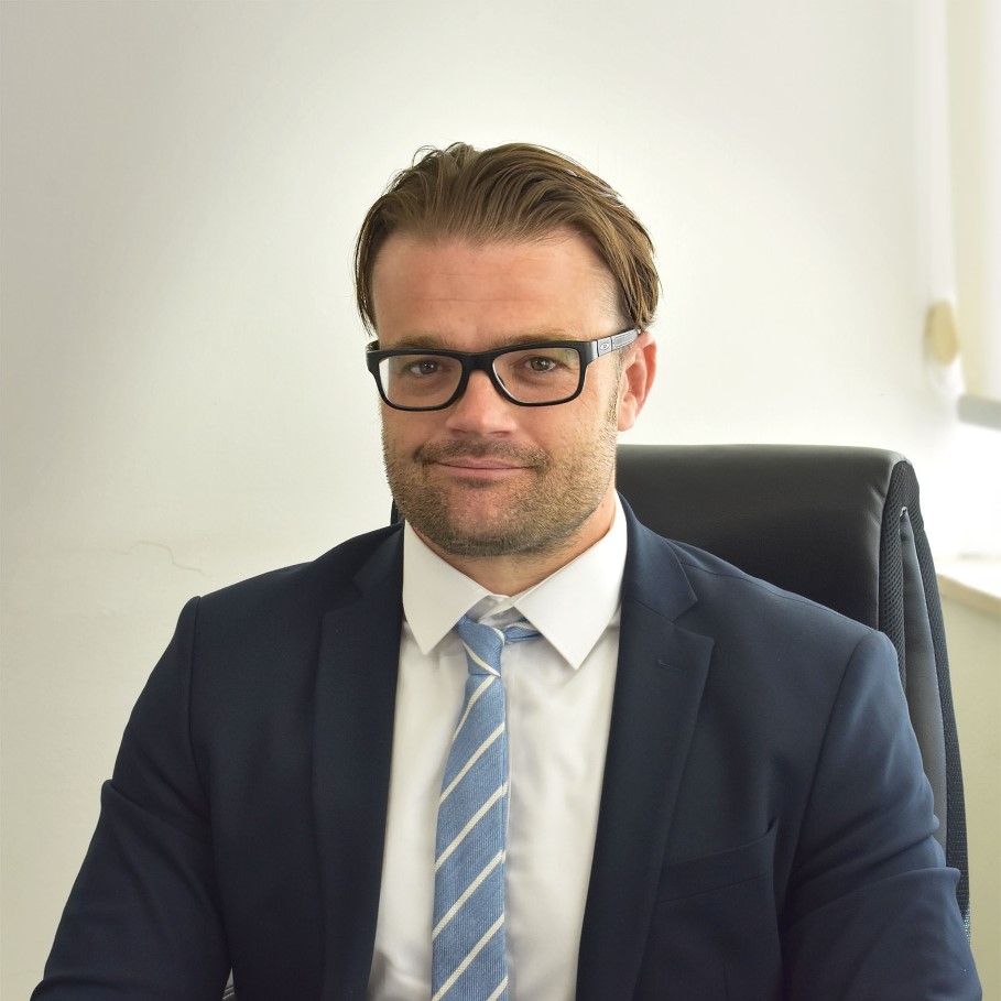 Bringing Family On A US Student Visa: The Ultimate Guide